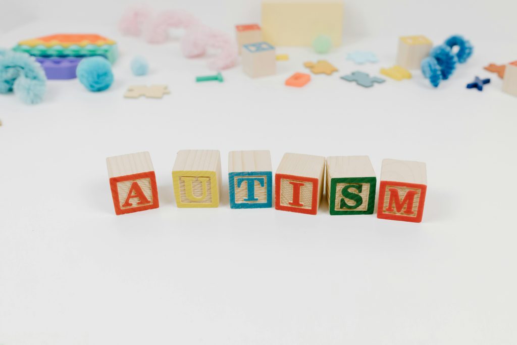 Semua yang Perlu Diketahui Mengenai Autisme (Autis): Memahami dan ...